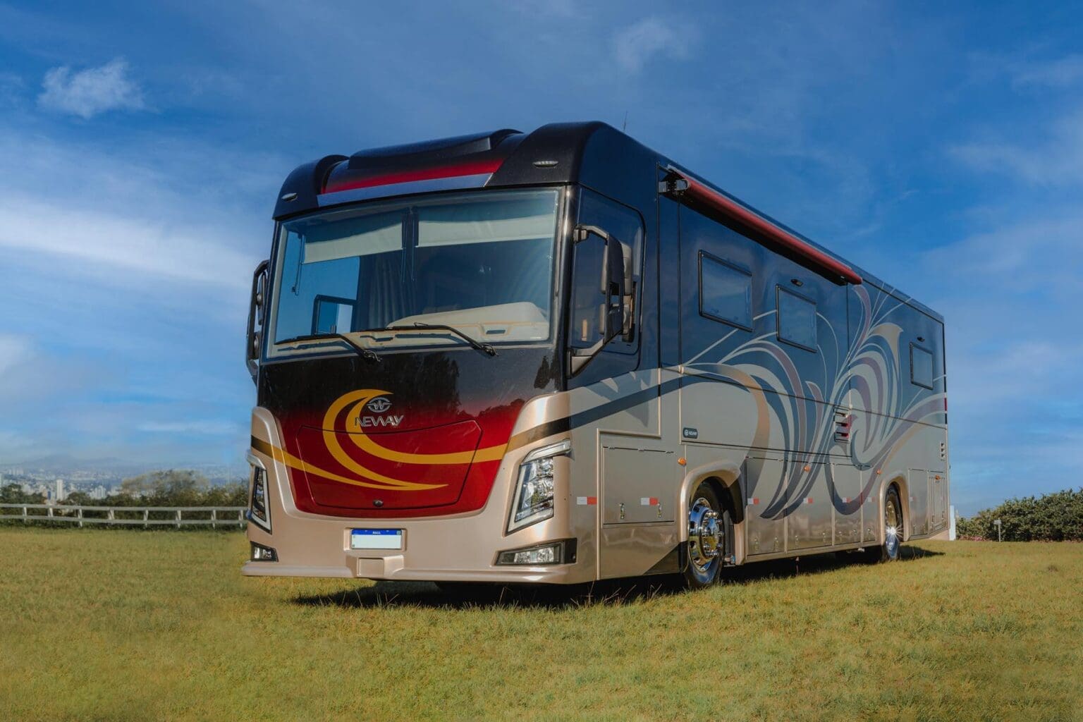 Motorhome Legacy | Neway