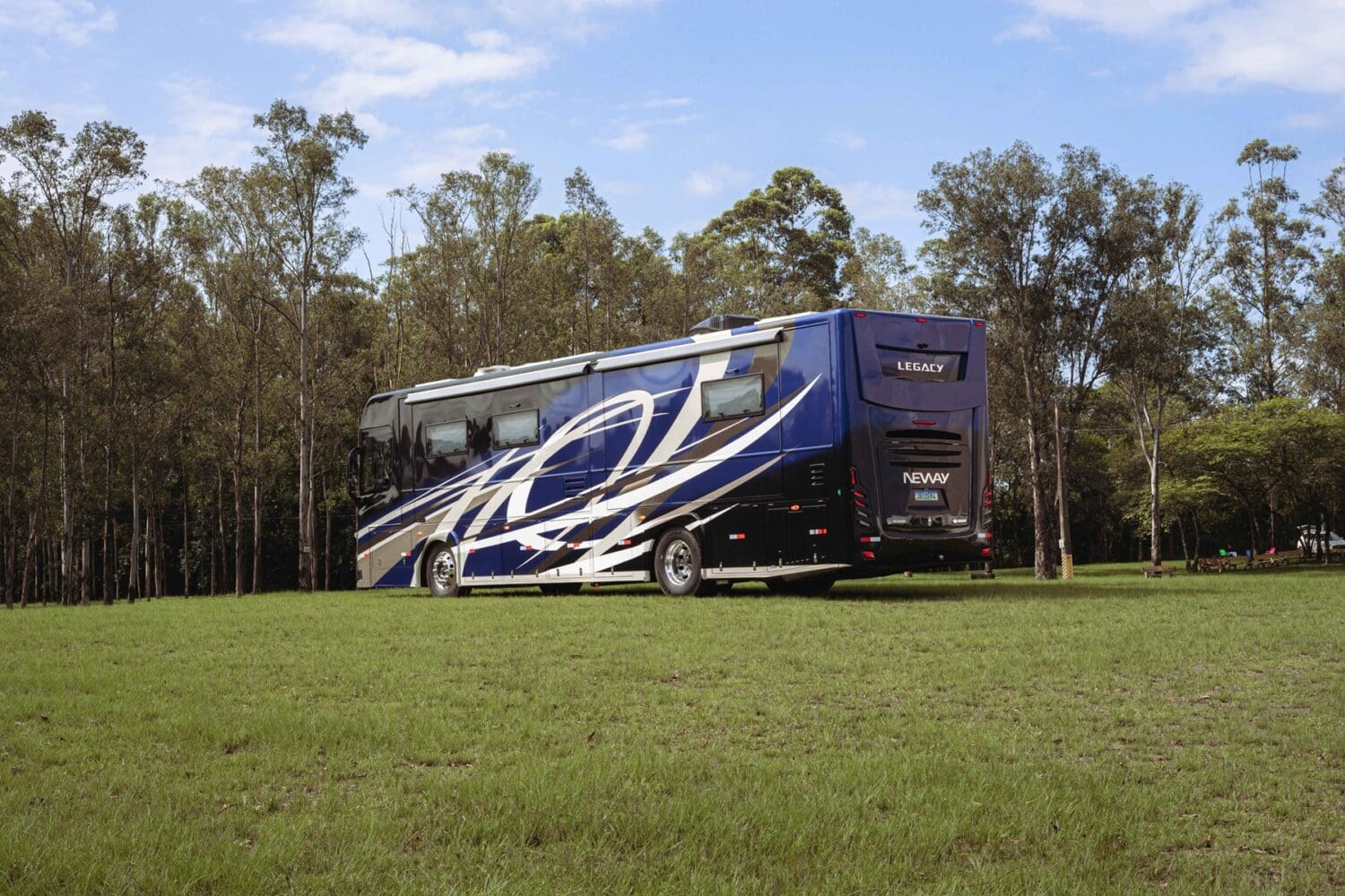 Motorhome Legacy | Neway